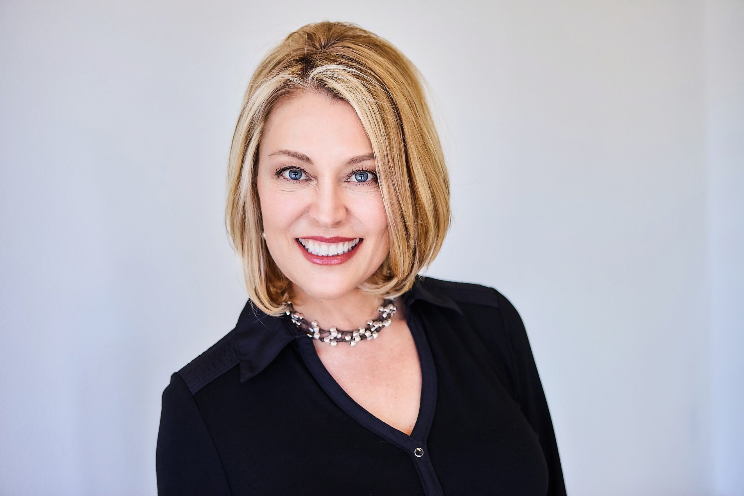 Colette Carlson - keynote speaker - Global Speakers Bureau