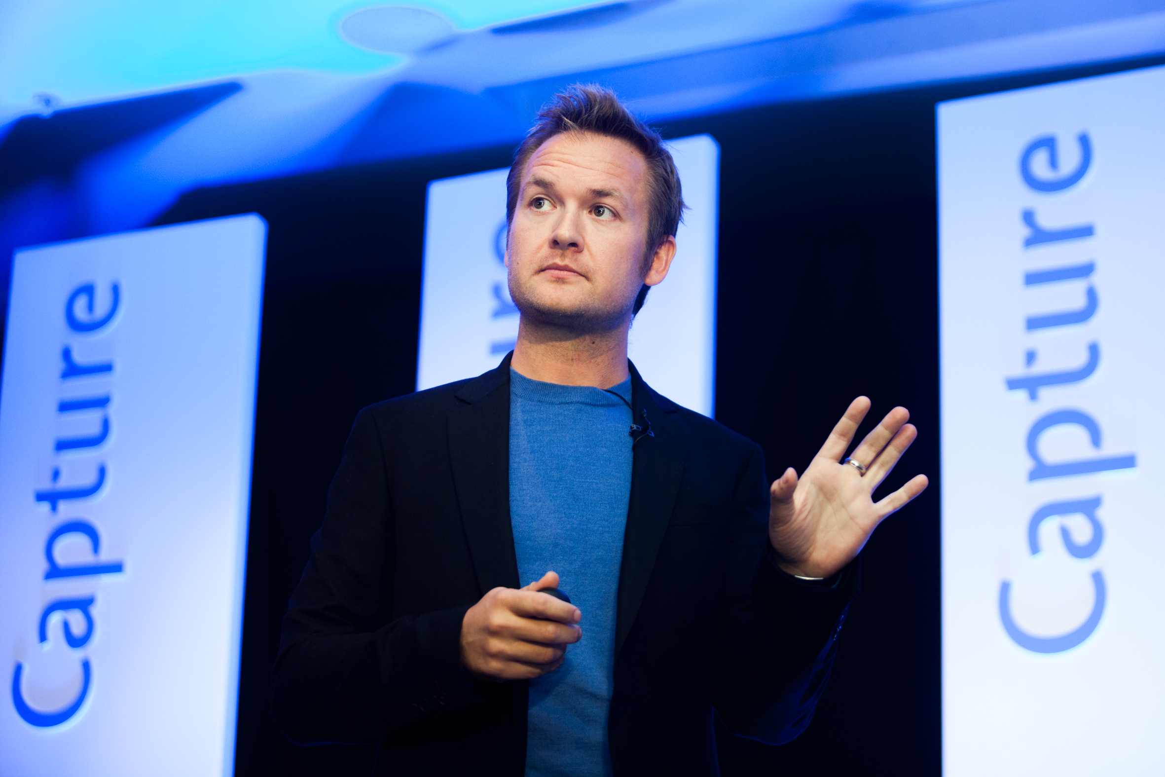 Alex Hunter - keynote speaker - Global Speakers Bureau