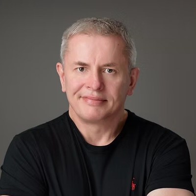 Neil Edge - keynote speaker - Global Speakers Bureau